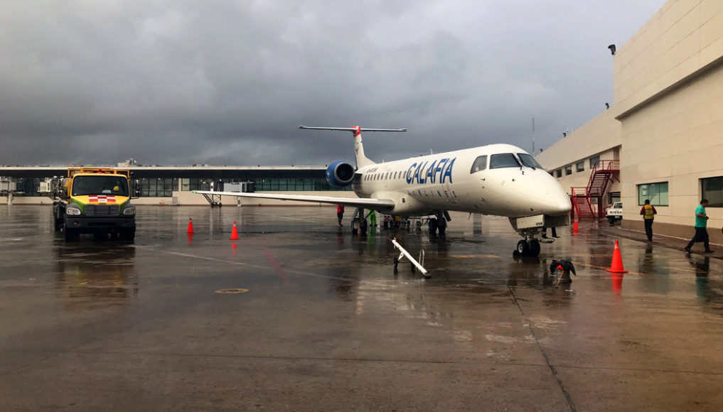 Como é voar com pequena Calafia Airlines do México