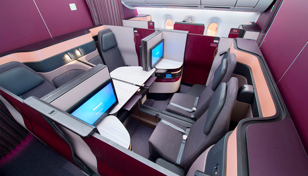 Voando para Doha com a Qatar Airways na classe executiva