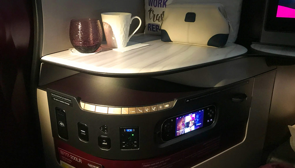 Voando para Doha com a Qatar Airways na classe executiva