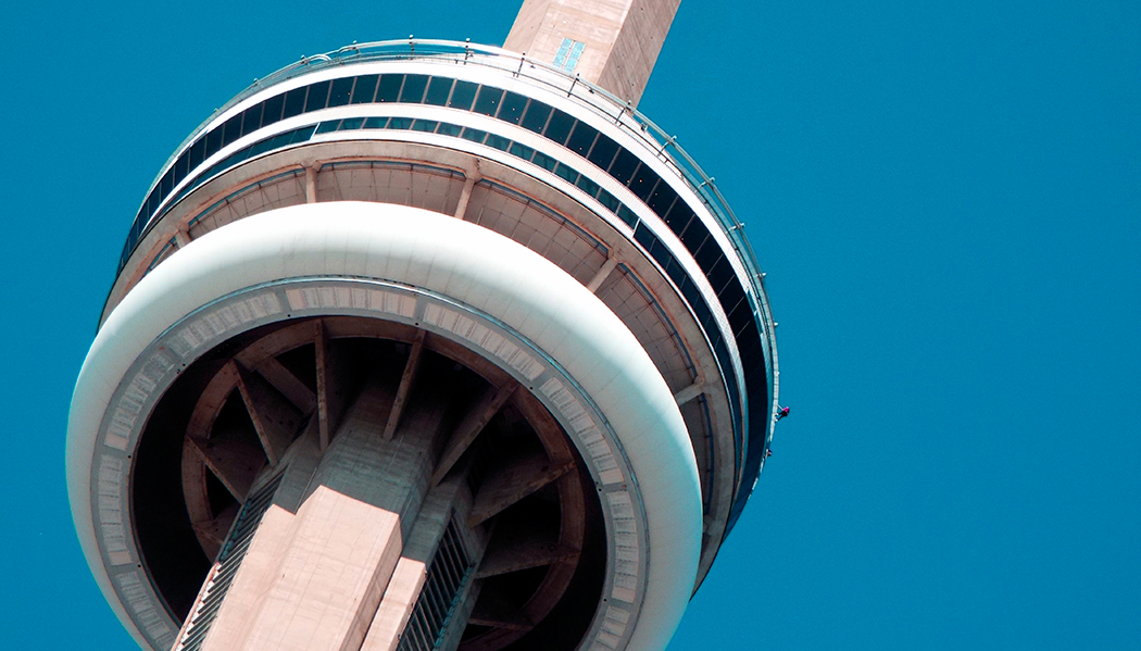 CN Tower em Toronto: um passeio na terceira torre mais alta do mundo