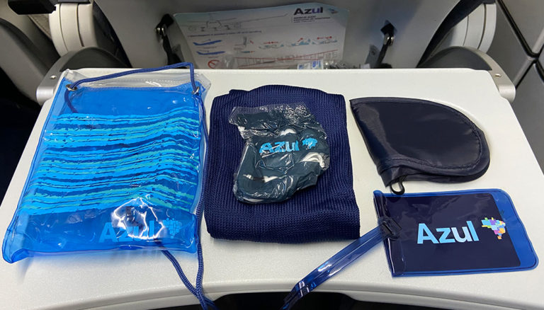 Azul para Portugal: como é voar na classe economy extra